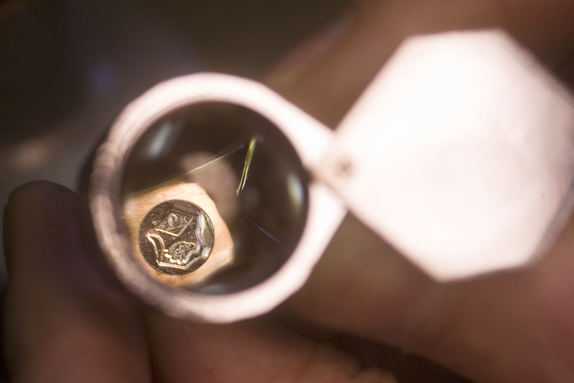 Marquage au laser des poinçons de garantie: habilitation de deux OCA ...